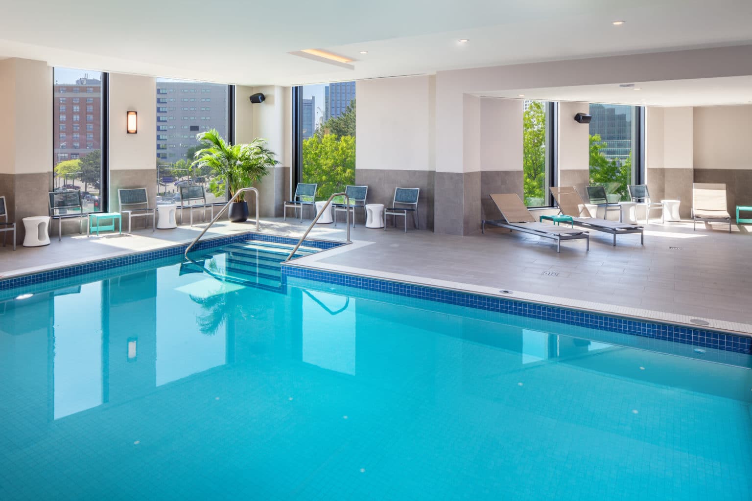 Boston Seaport Hotel | Hampton Inn & Homewood Suites by Hilton